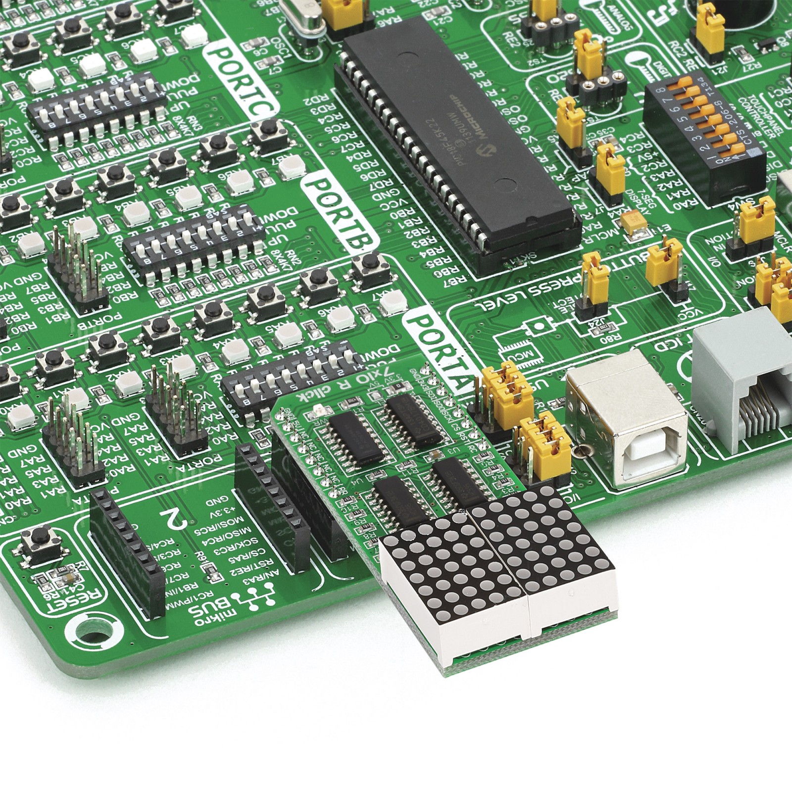 7x10 R click – board with two 5x7 dot matrix LED displays