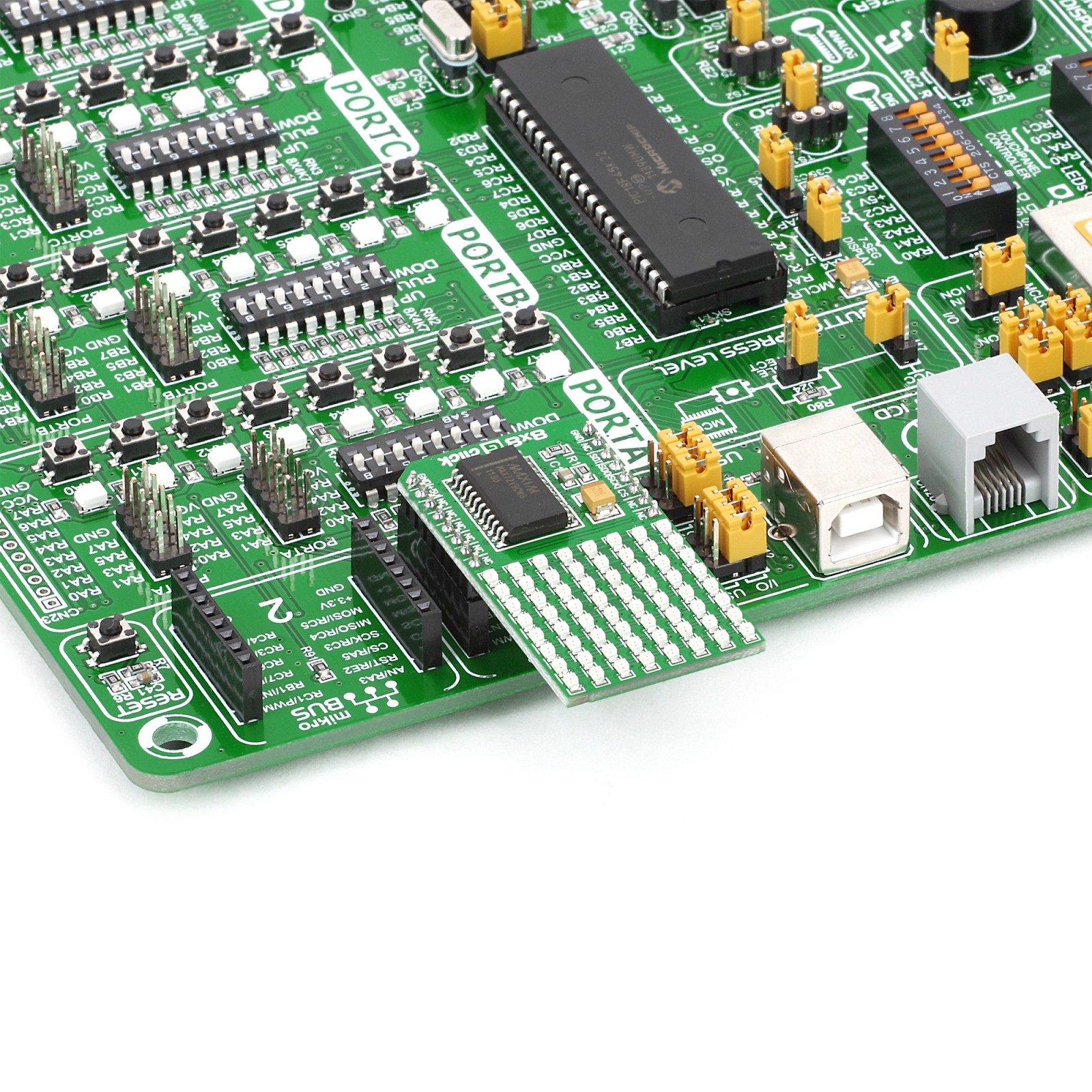 8x8 G Click - Serial 8x8 LED Matrix Display (GREEN)