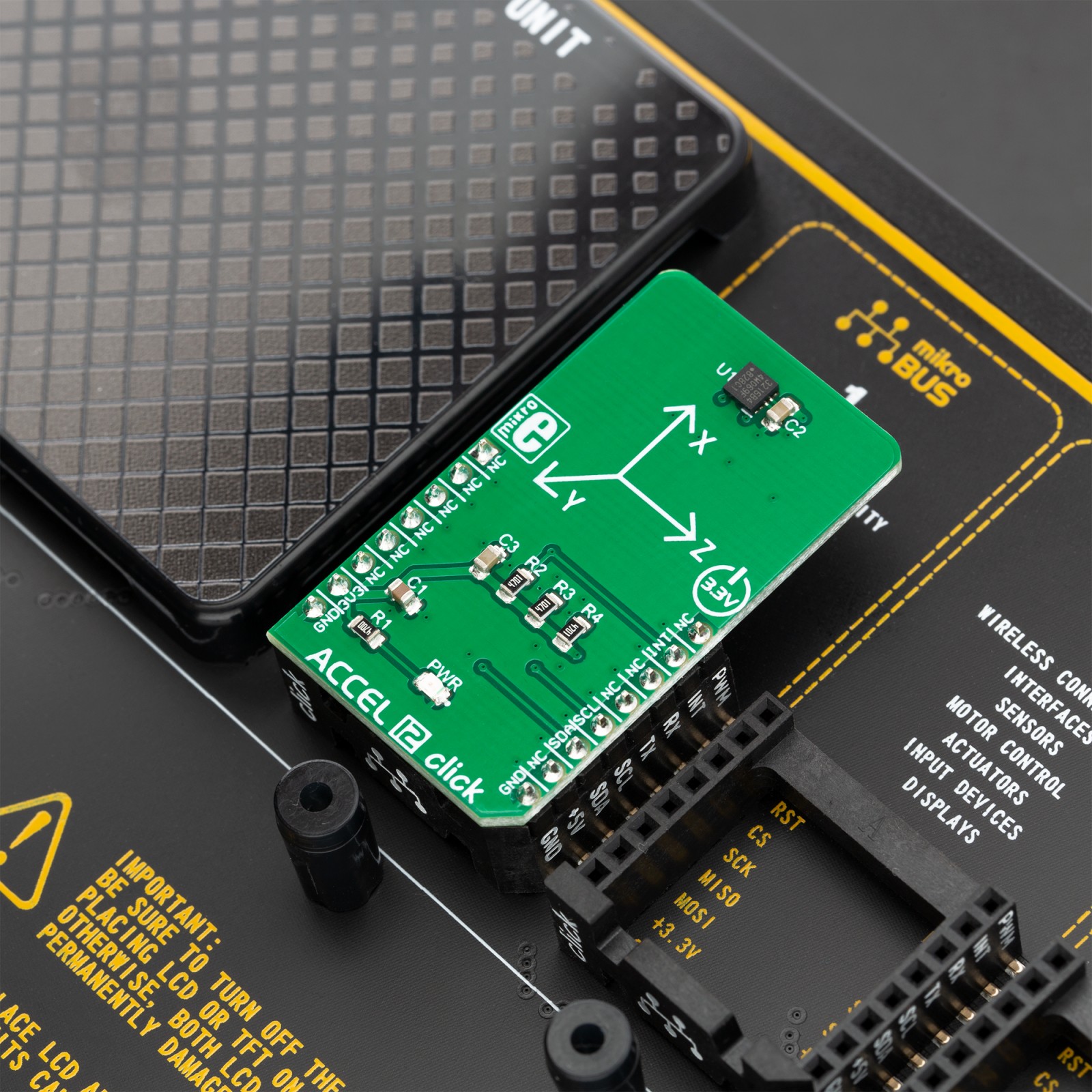 Accel 12 click | Mikroe