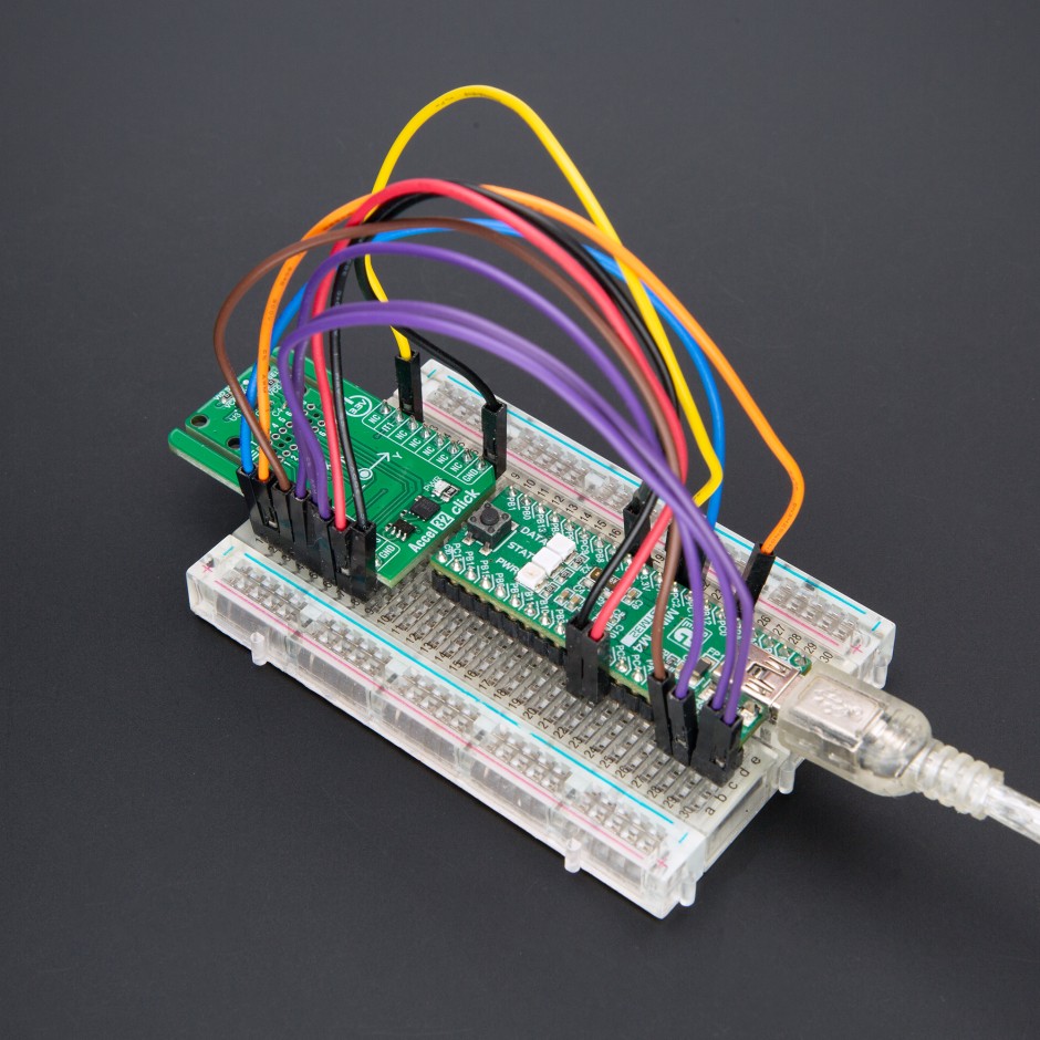 Accel 32 Click - 3-axis MEMS accelerometer | MIKROE-6565