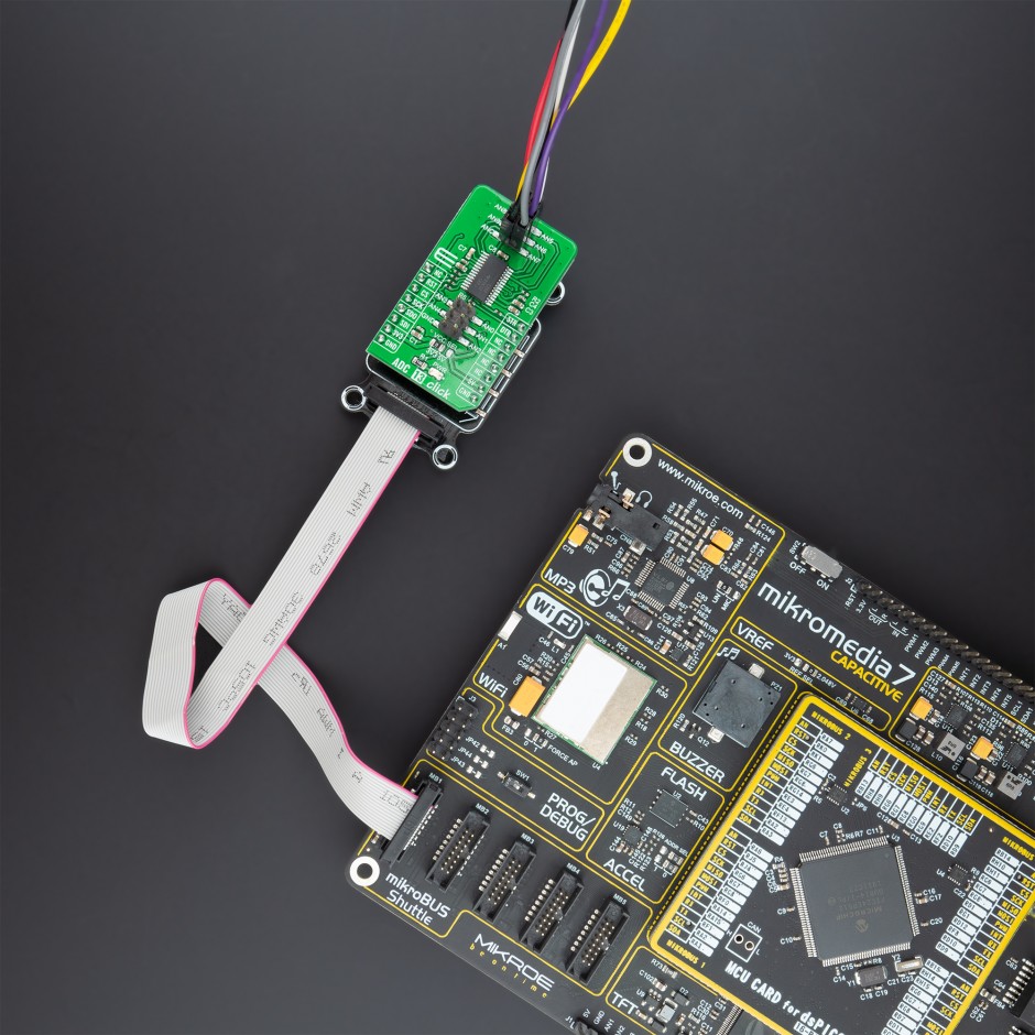 ADC 13 Click | Mikroe