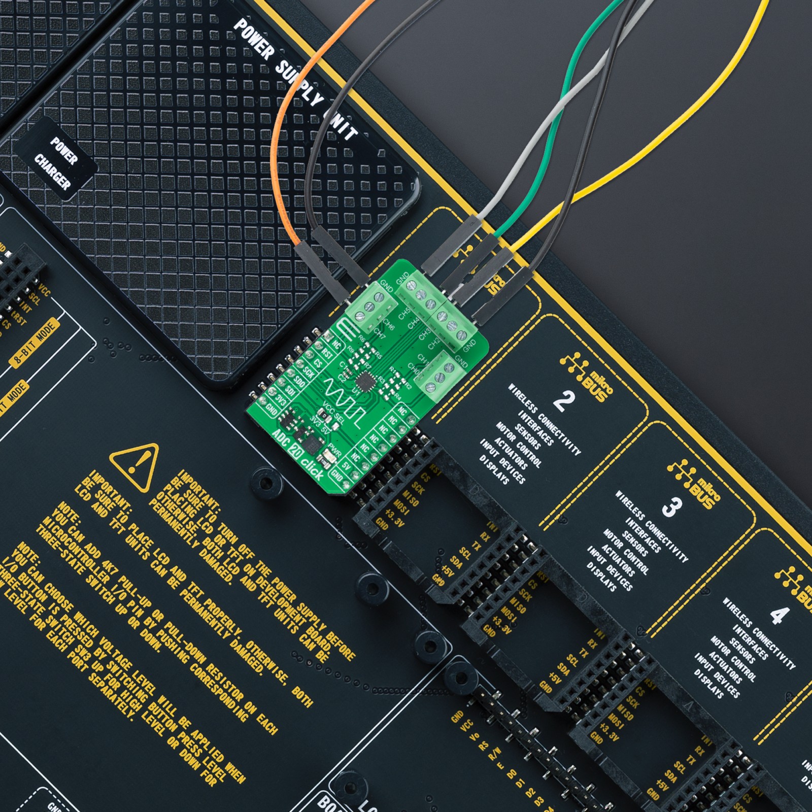 ADC 20 Click | TLA2518 8-Channel 12-bit ADC Module