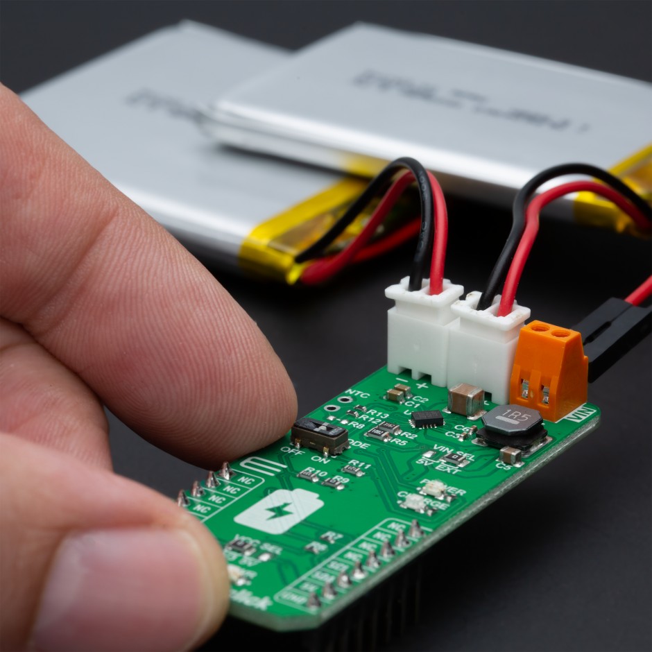 Balancer 4 Click | Intelligent MP2672A 2-Cell Battery Balancing Board