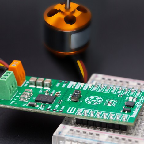 Brushless 33 Click - For brushless DC motor control | MIKROE-6481