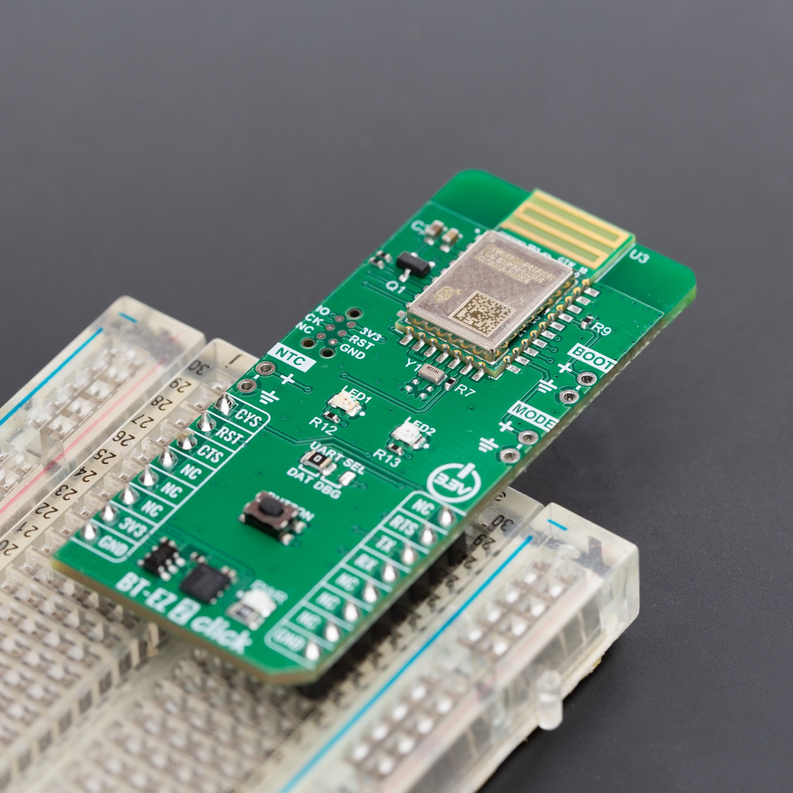 BT-EZ 2 Click - Fully integrated BLE 5.0 module | MIKROE-6583