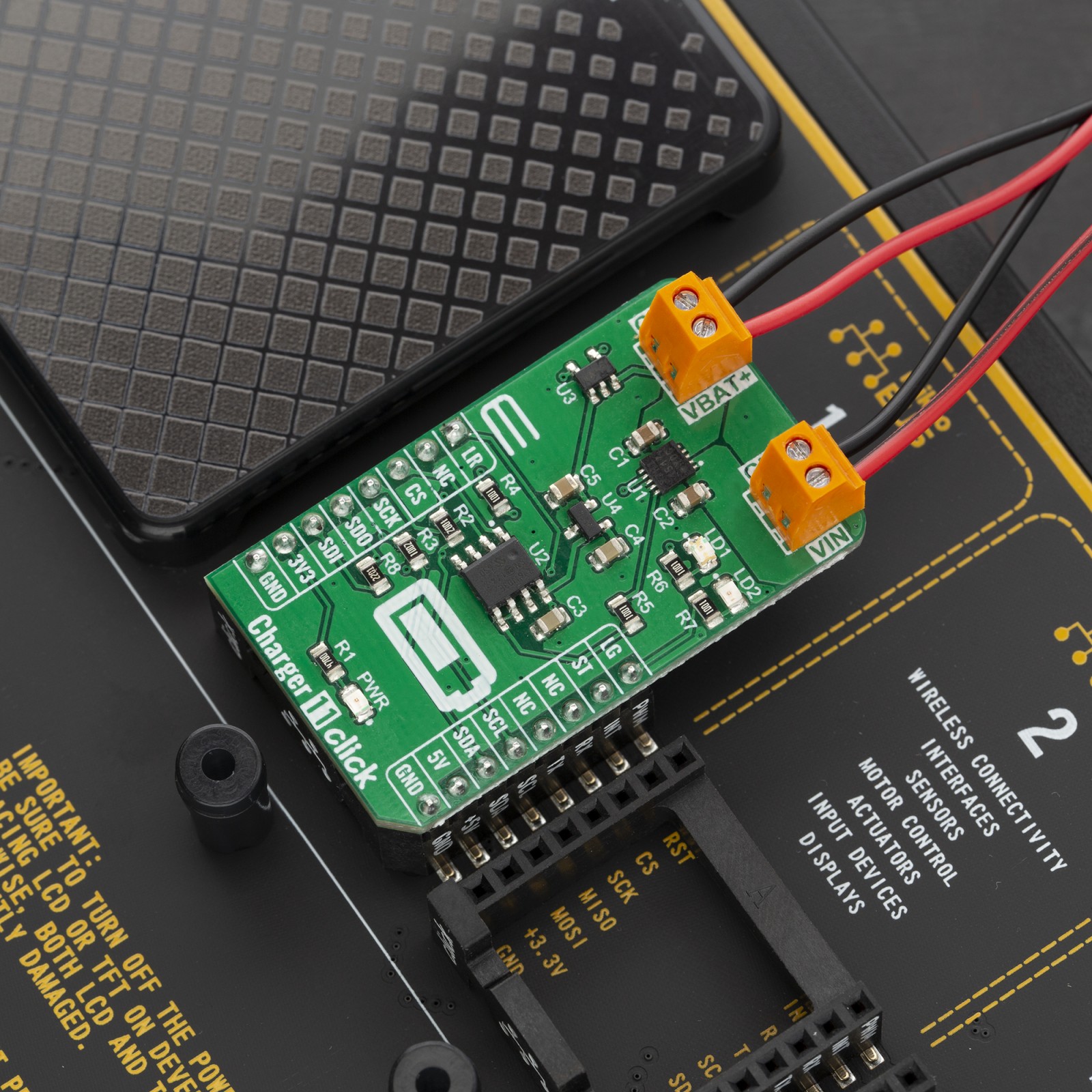 Charger 11 Click | Mikroe