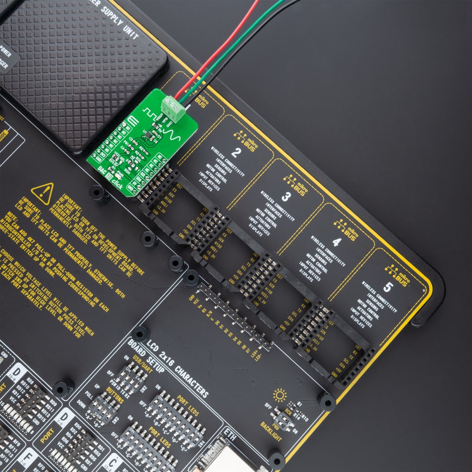 DAC 10 Click | Mikroe