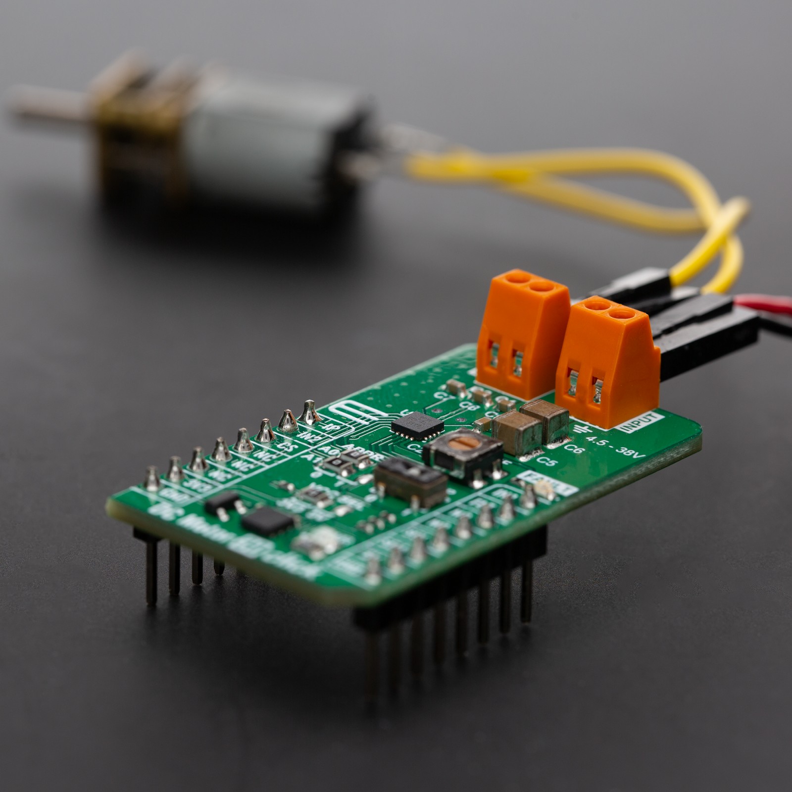 DC Motor 30 Click - 2A RMS Brushed DC Motor Control | MIKROE-6595