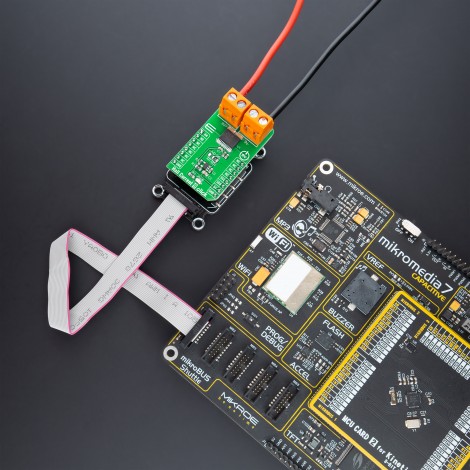 Hall Current 9 Click