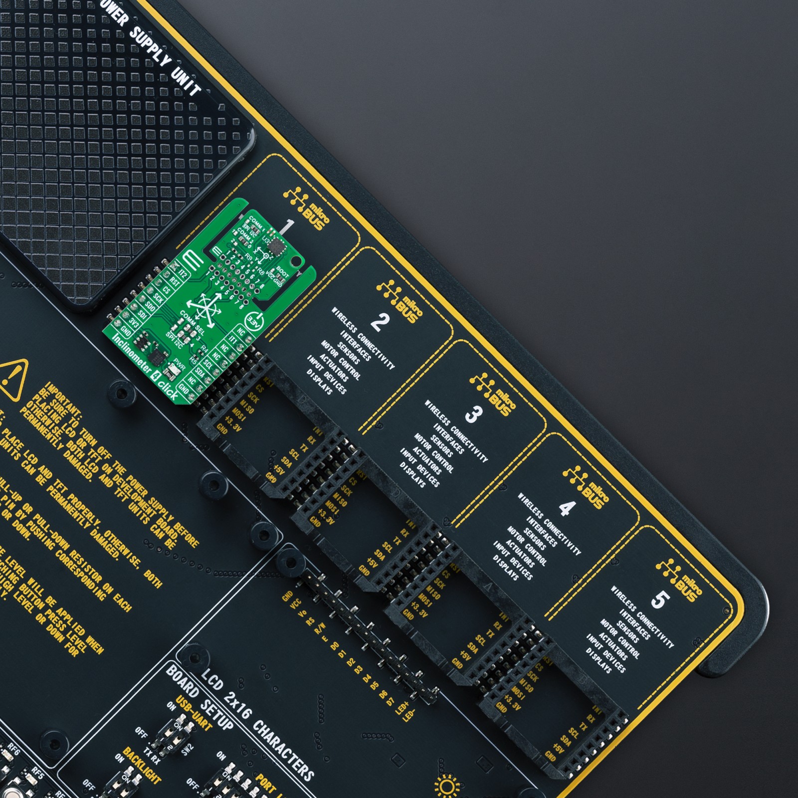 Inclinometer 4 Click | FXLS8971CF 3-Axis MEMS Accelerometer - MIKROE