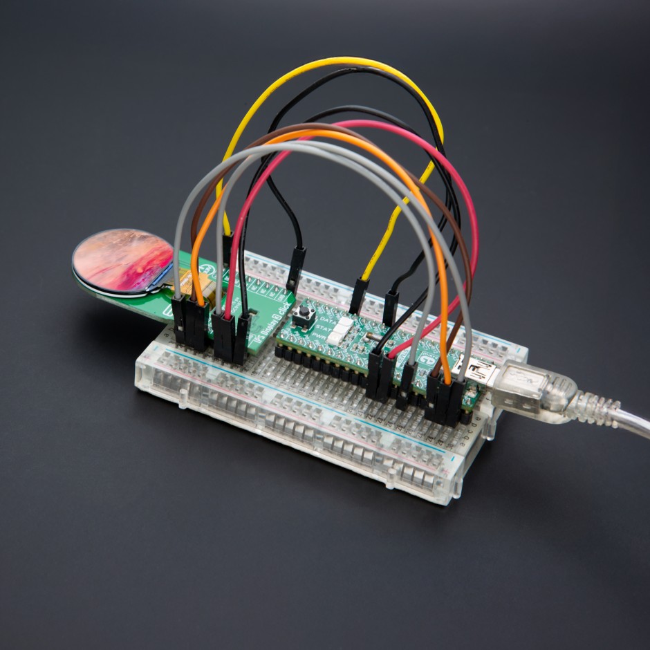 IPS Display 3 Click - 0.99-inch IPS TFT LCD | MIKROE-6542