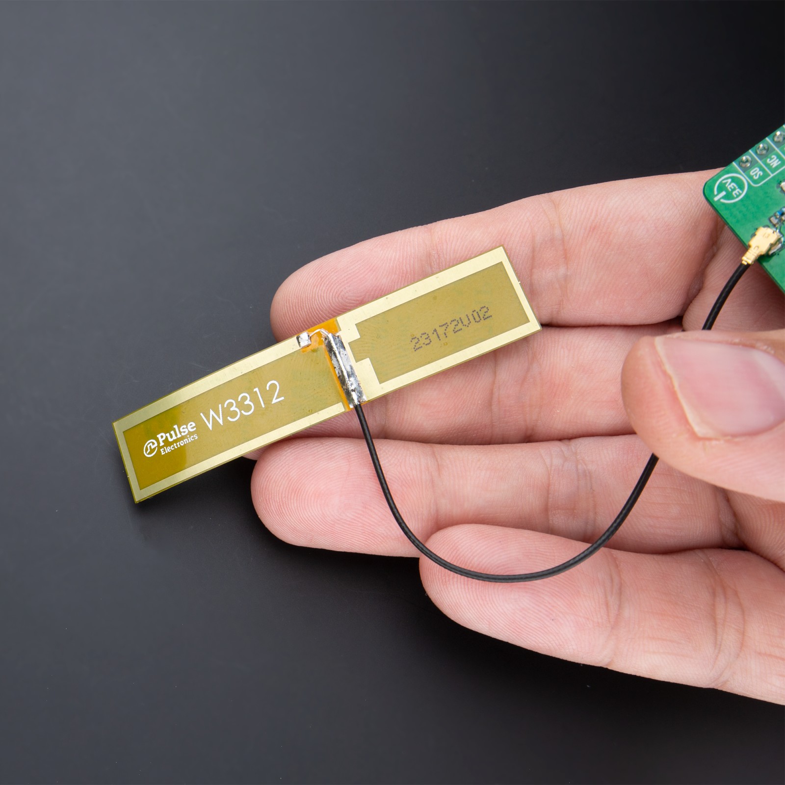 ISM 868/915MHz Active PCB Antenna