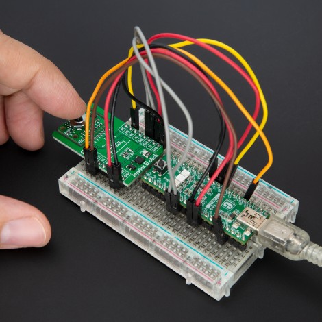 Joystick 4 Click Featuring the 2434804-1 2-Axis Joystick | MIKROE-6279