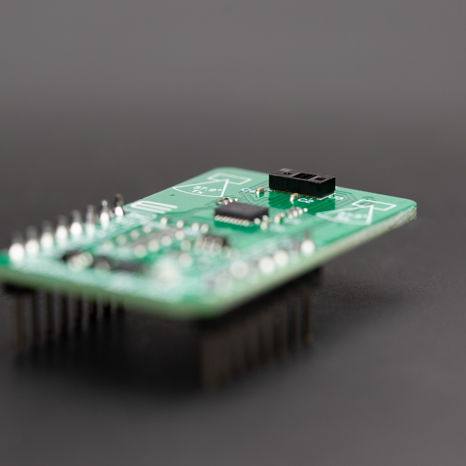 LightRanger 12 Click | VL53L8CH Time-of-Flight Sensor for Precise Ranging