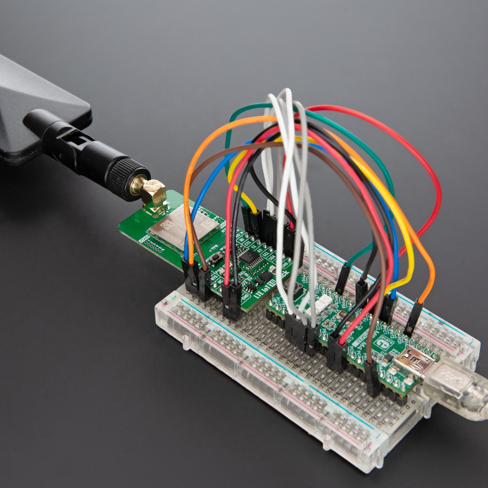 LTE IoT 10 Click - For LTE-M and NB-IoT connectivity | MIKROE-6563