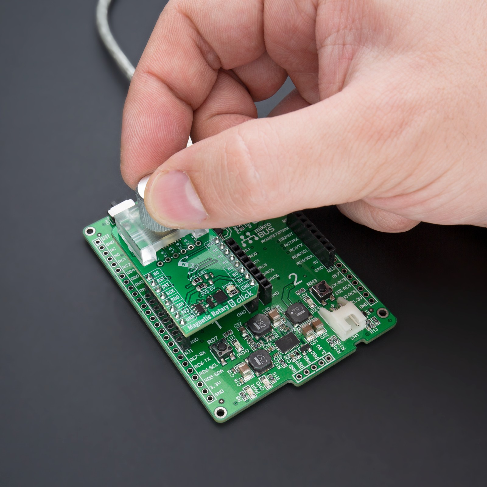 Magnetic Rotary 6 Click