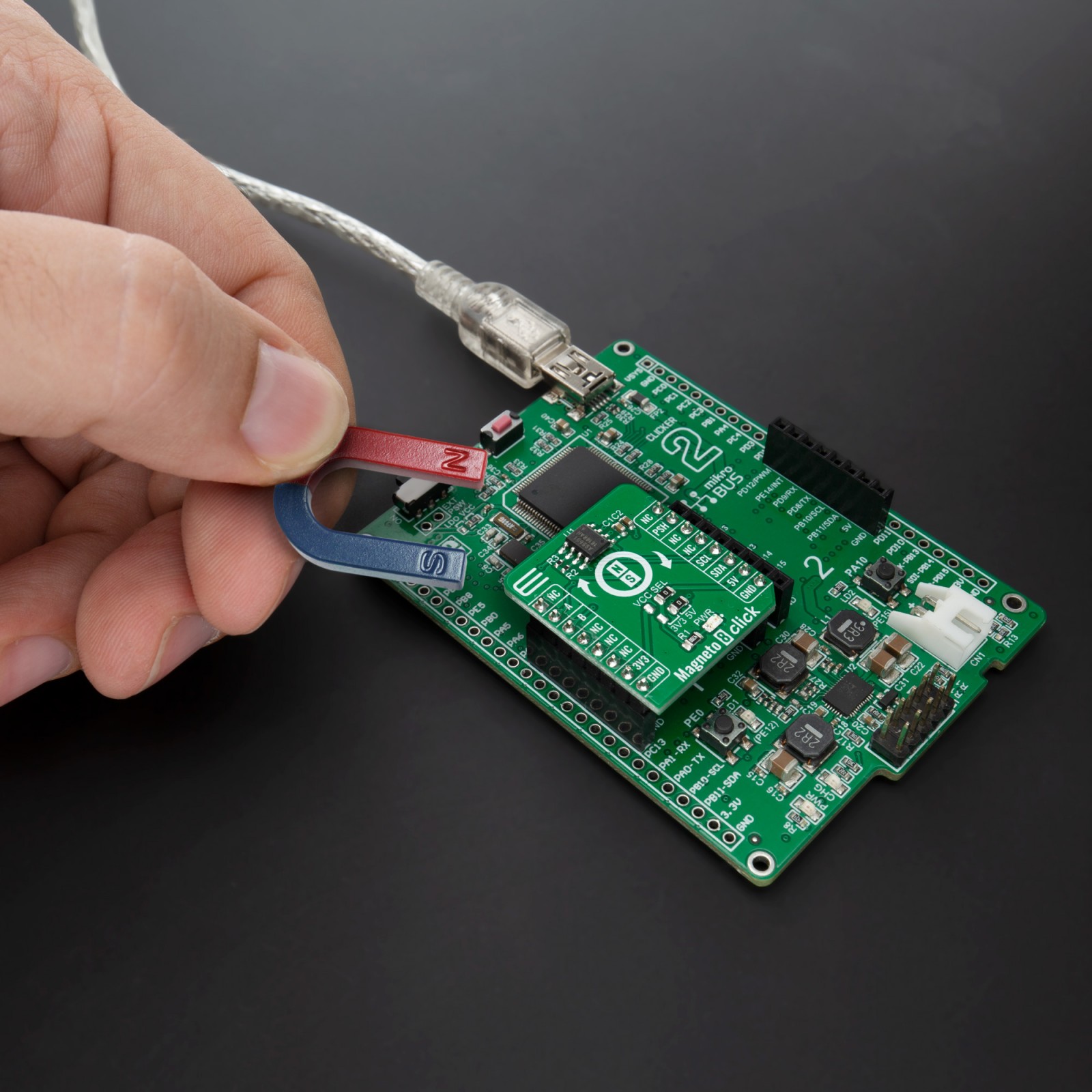 Magneto 8 Click | AS5601 Magnetic Rotary Encoder Module