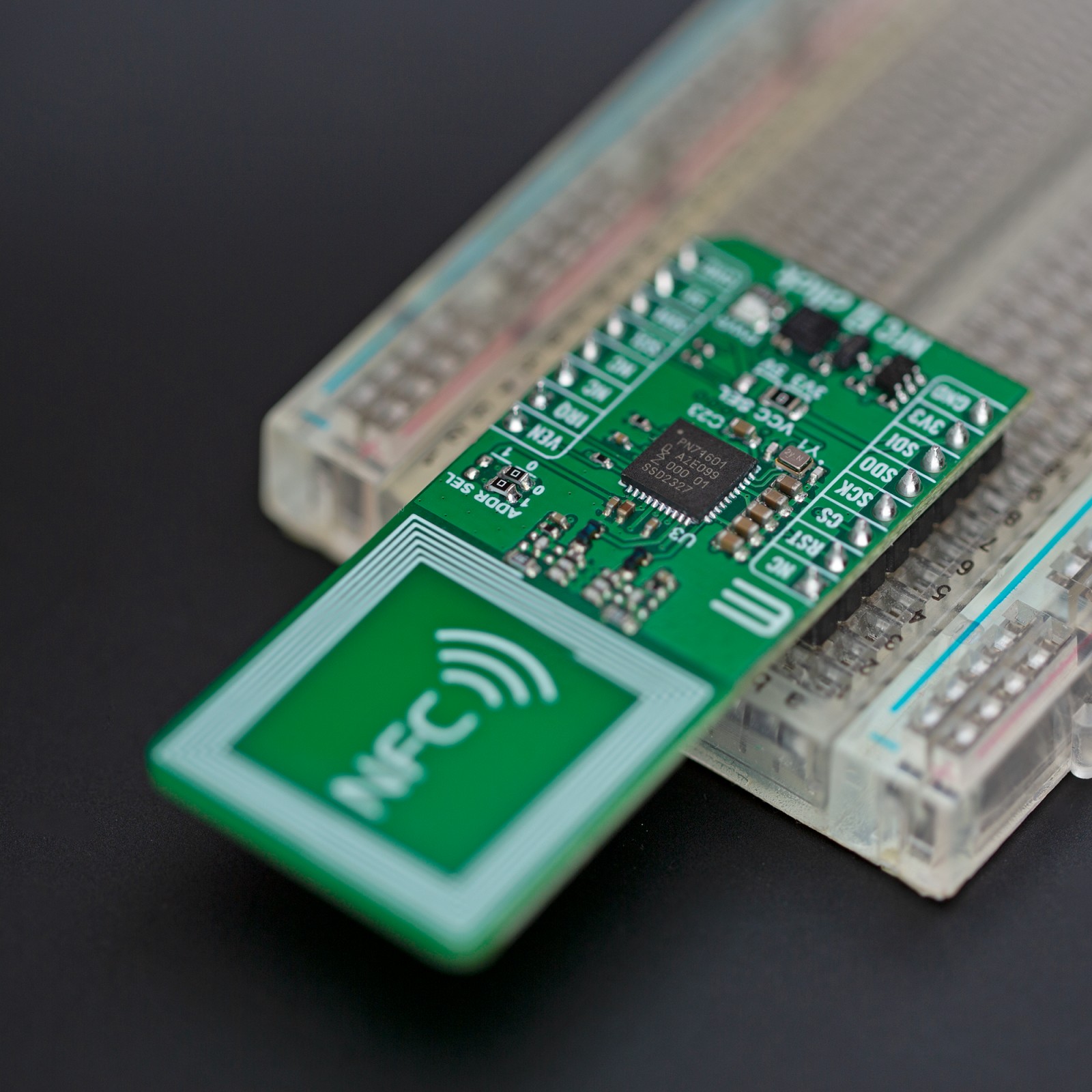 NFC 7 Click - I2C