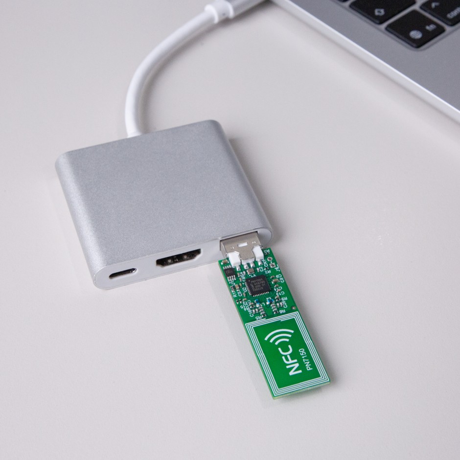 NFC USB Dongle - USB-based NFC Reader/Writer | MIKROE-2540