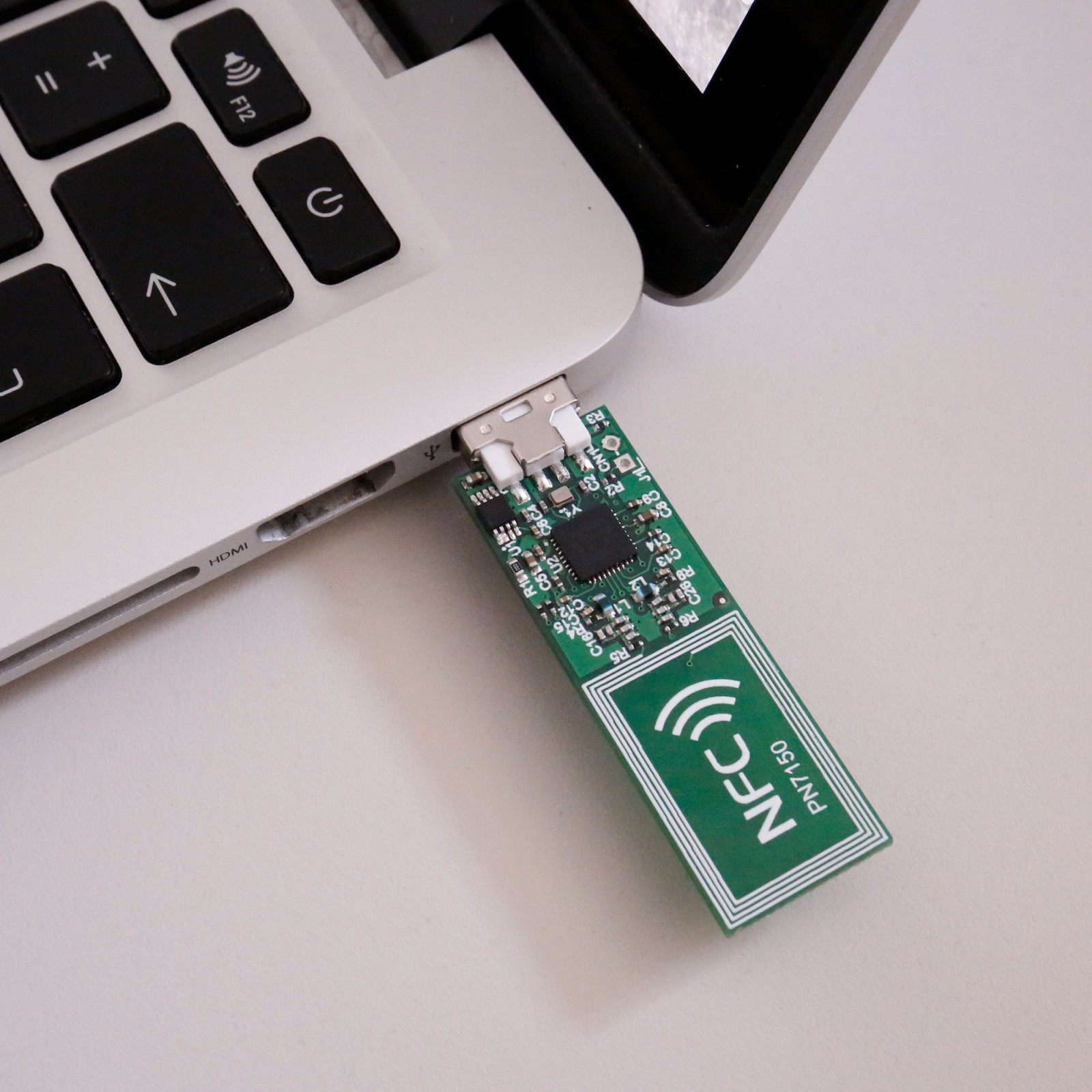 NFC USB Dongle | NFC Reader-Writer - MikroElektronika