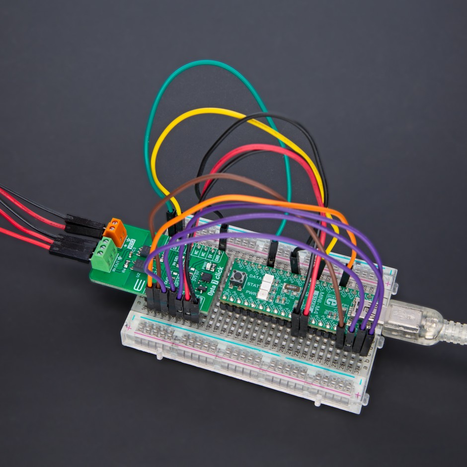 Opto 7 Click with ISOM8710 Optocoupler