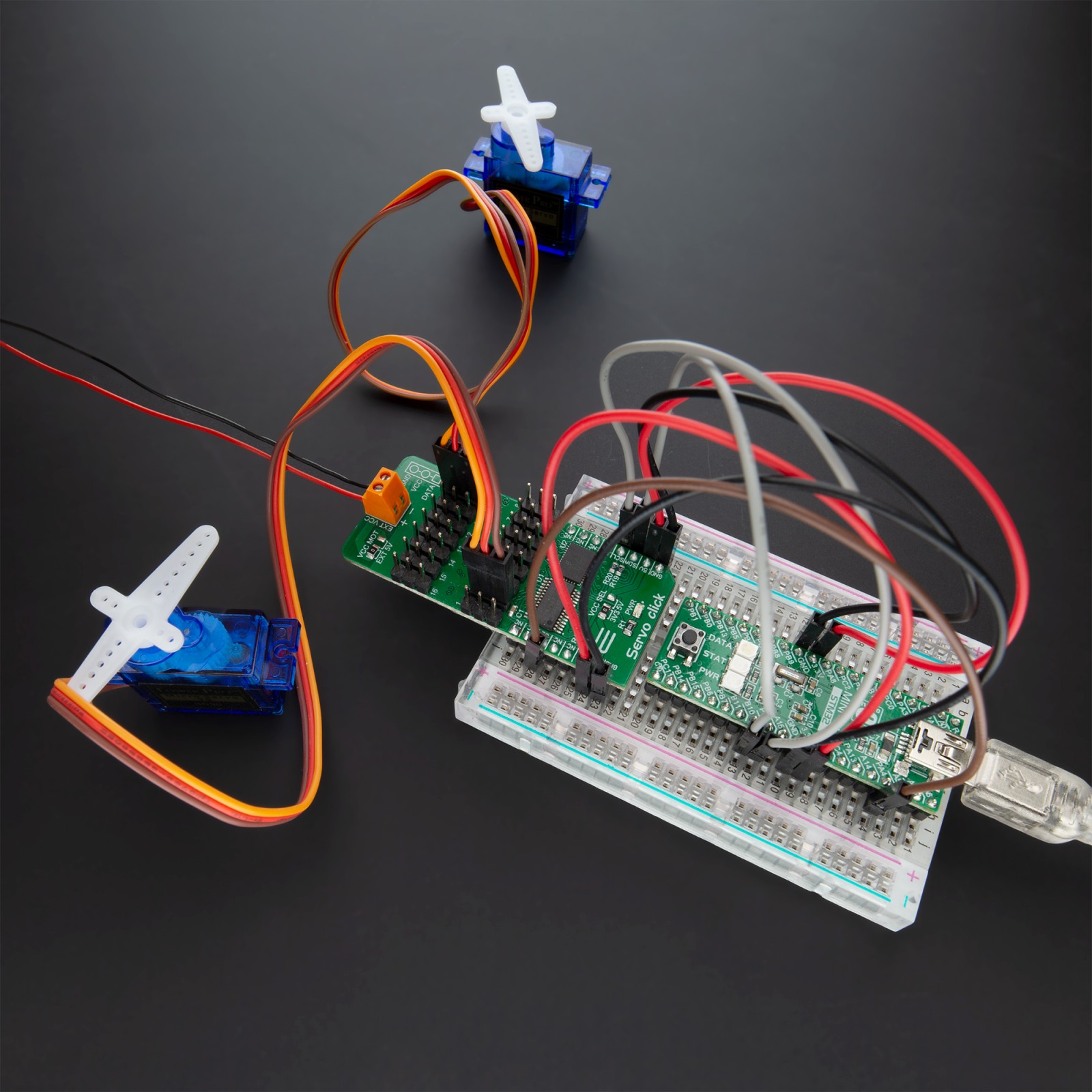 Servo click | Mikroelektronika