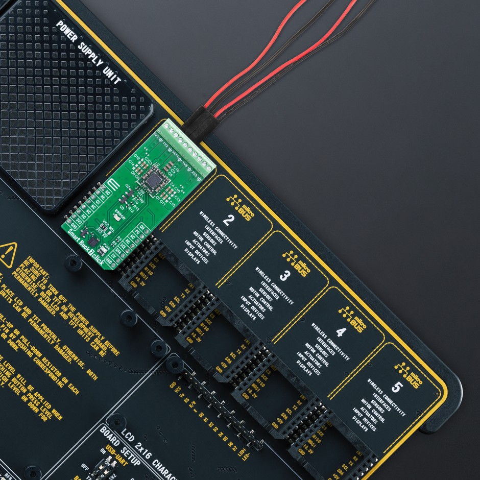 Smart Buck 7 Click - Multi-output buck converter | MIKROE-6708