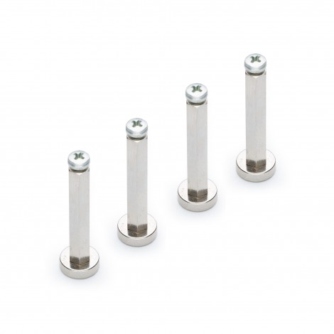 Spacers with magnets