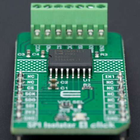 SPI Isolator 4 Click