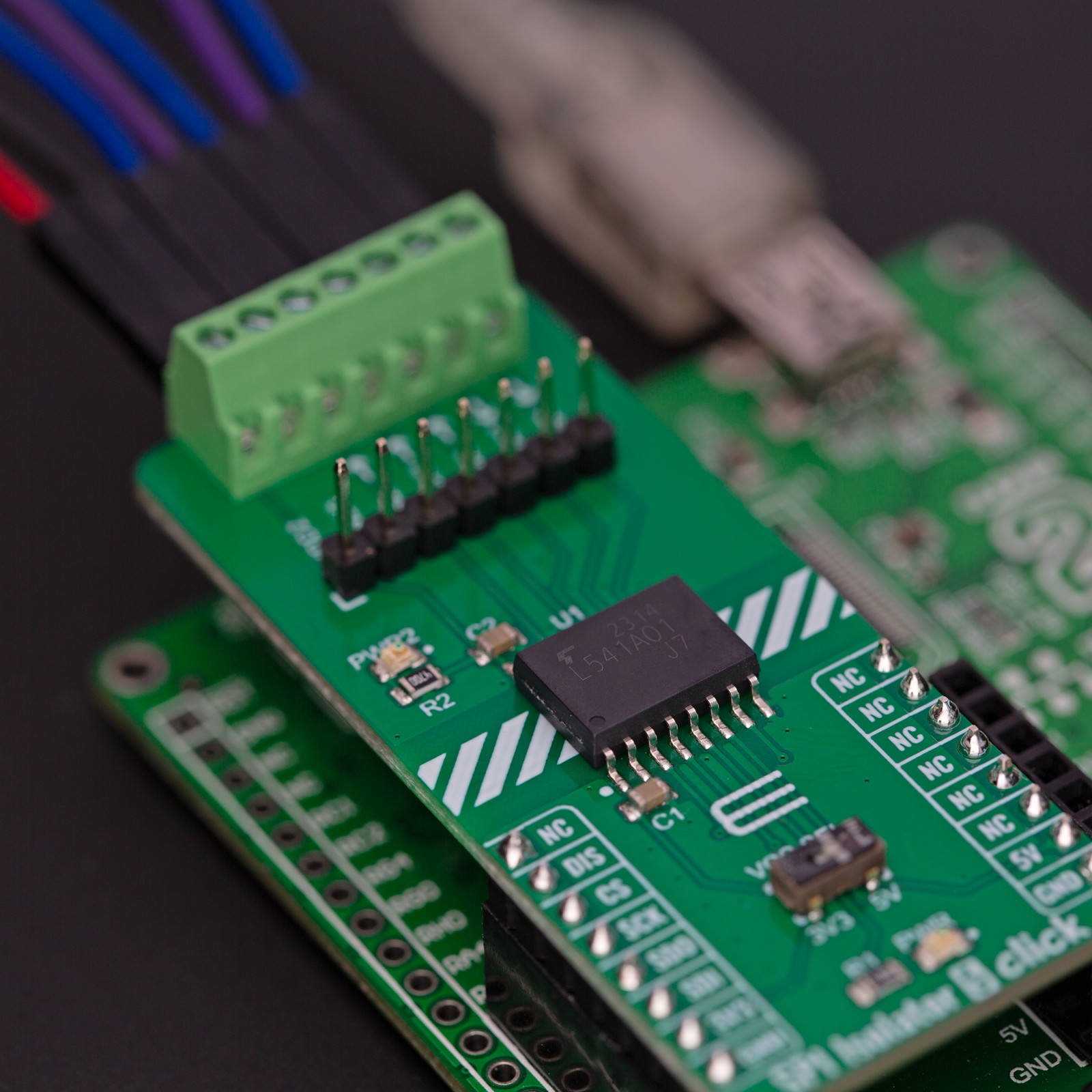 SPI Isolator 5 Click