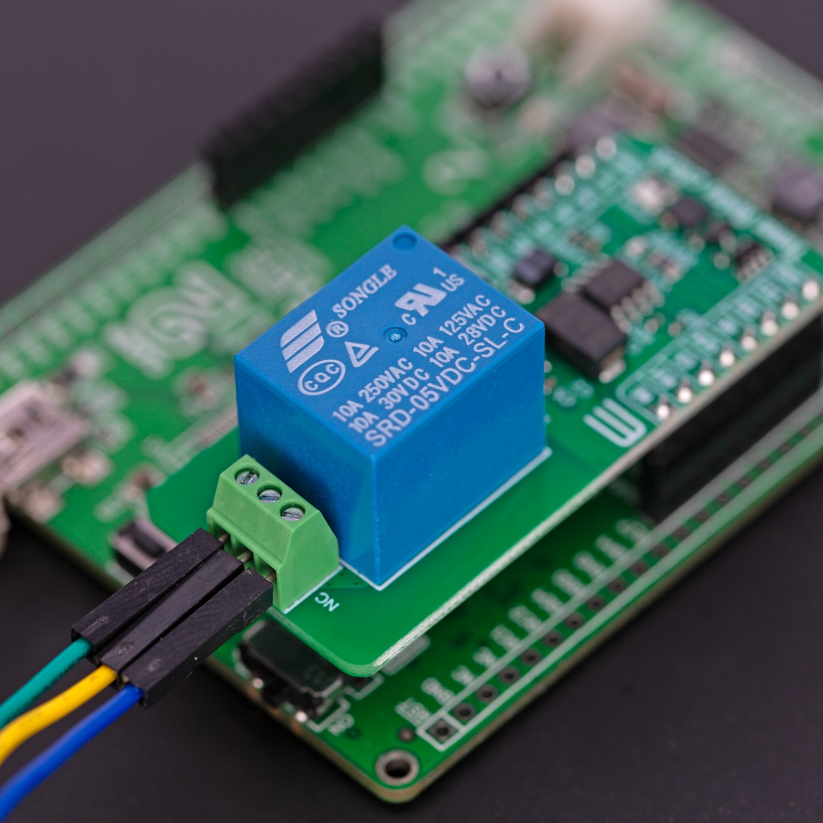 Timer Relay Click Board based on NE555 precision timer | MIKROE-5562